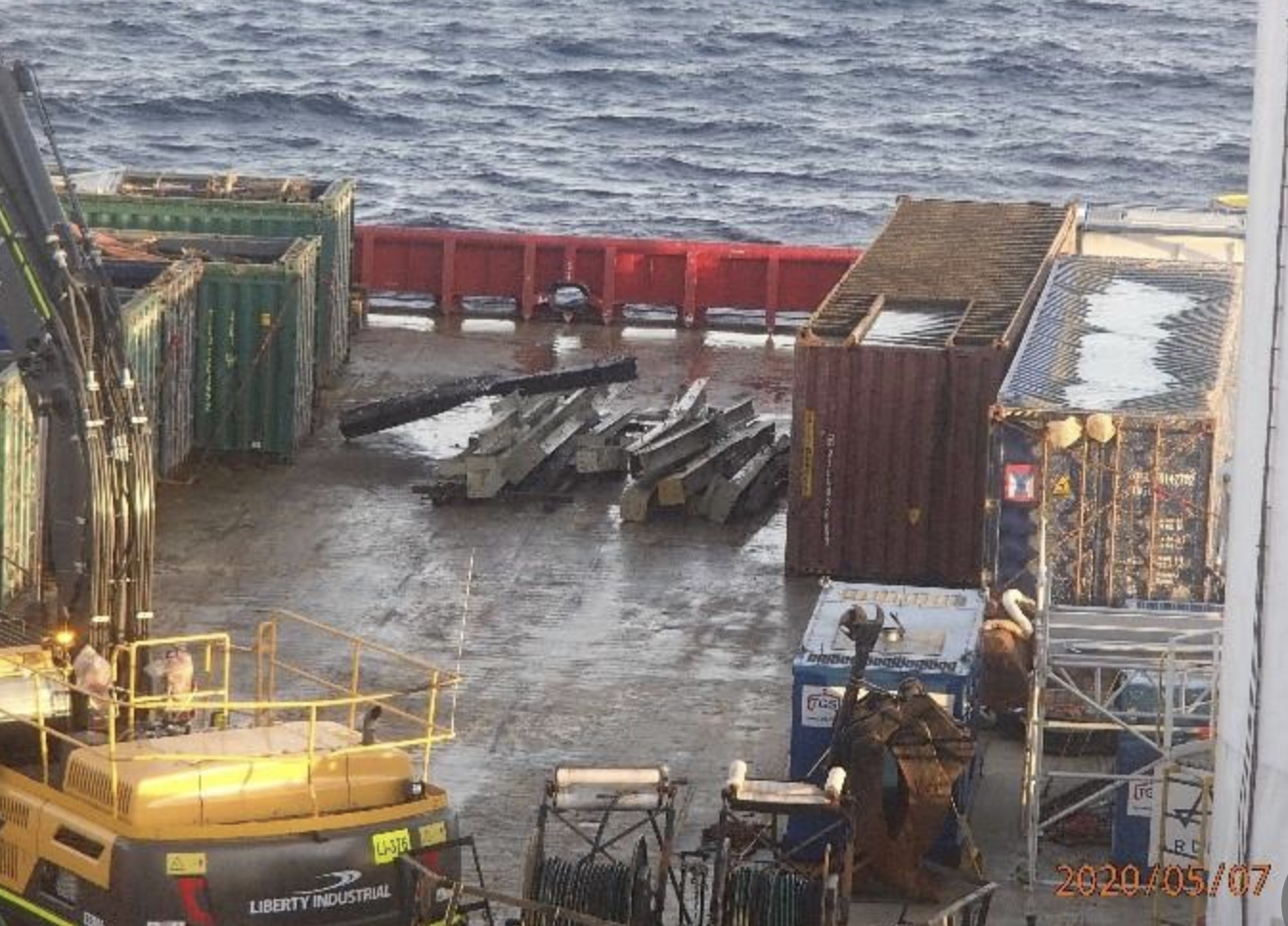 NBN News | SALVAGE CREW DISCOVERS BROKEN CONTAINERS, SPILLING STEEL BEAMS