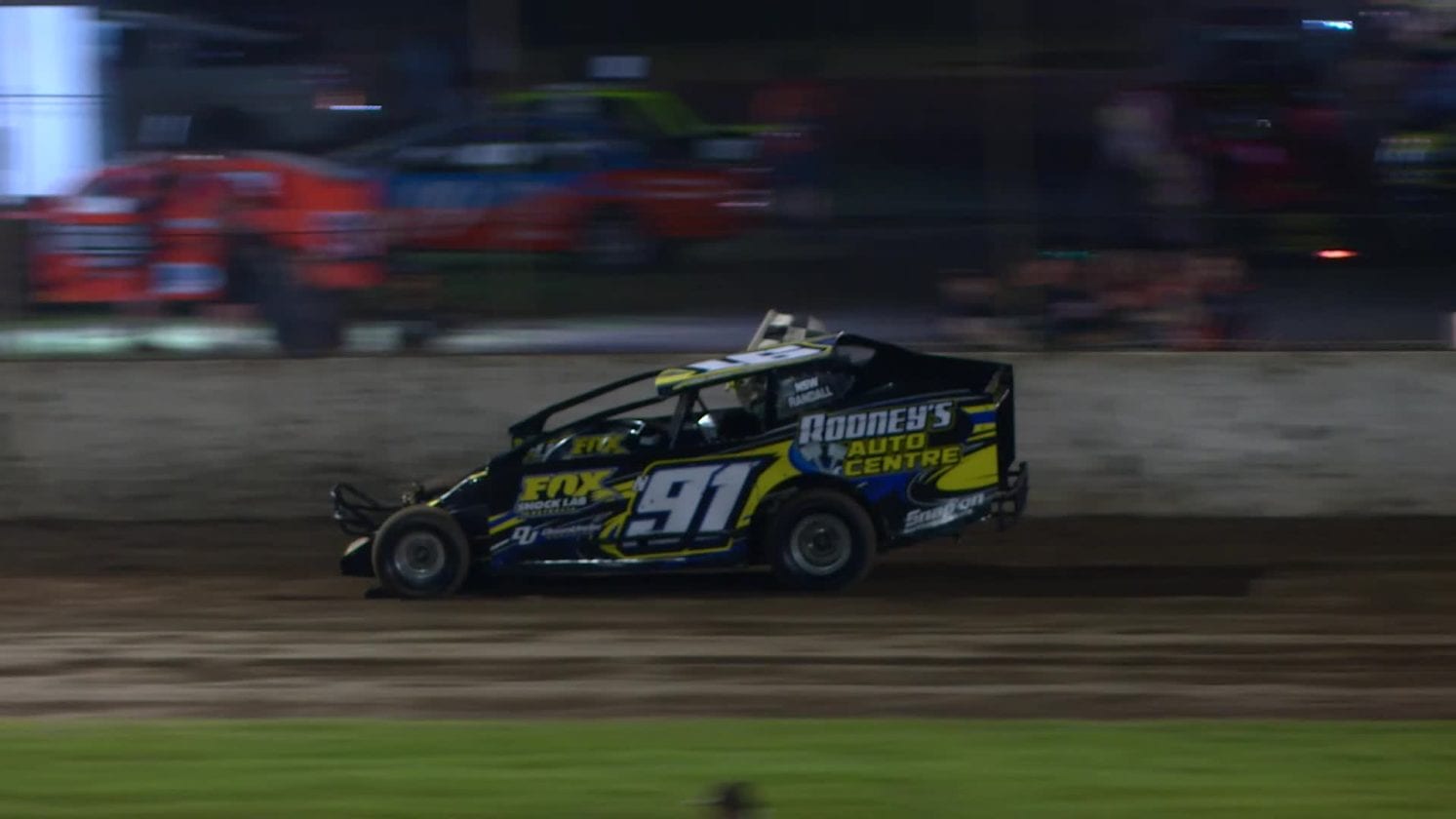 MITCH RANDALL DOMINATES V8 DIRT MODIFIED AT LISMORE SPEEDWAY – NBN News