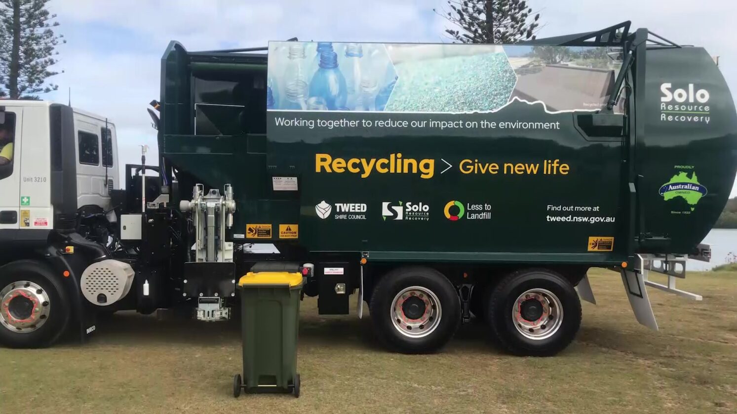 TWEED SHIRE COUNCIL UNVEIL NEW LOOK GARBAGE TRUCKS – NBN News