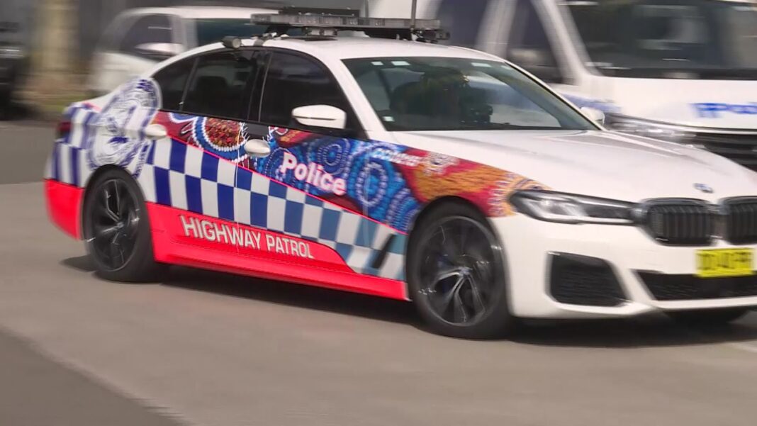 Aboriginal art work closing gap between police and public – NBN News Aboriginal art work closing gap between police and public – NBN News