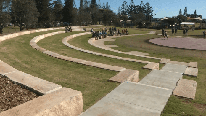 Amphithreatre officially opens at Town Beach foreshore – NBN News