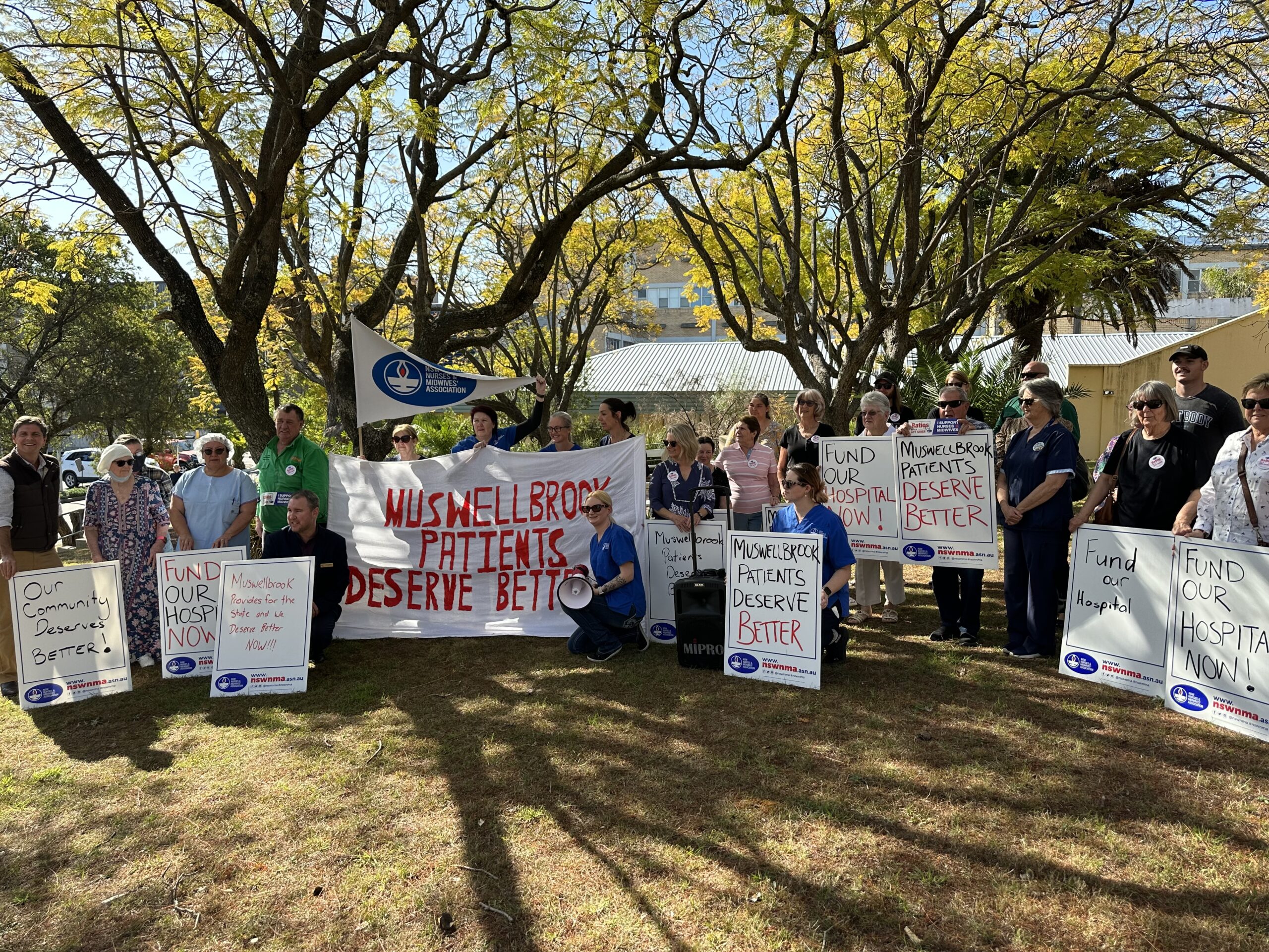Muswellbrook community rallies outside the town’s hospital – NBN News