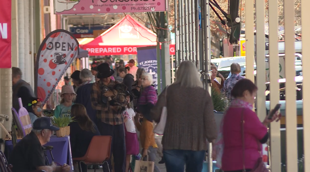 Winter’s over but there’s still a ‘Frost Over Barraba’ – NBN News