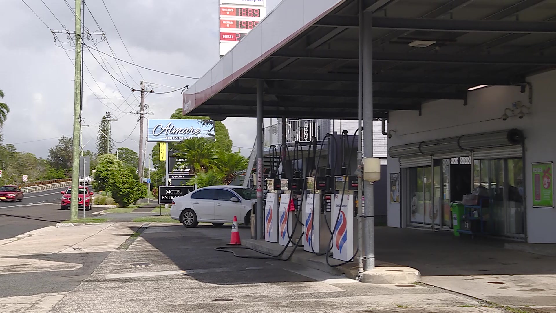 Last of its kind – Liberty service station in Ballina closes its doors ...