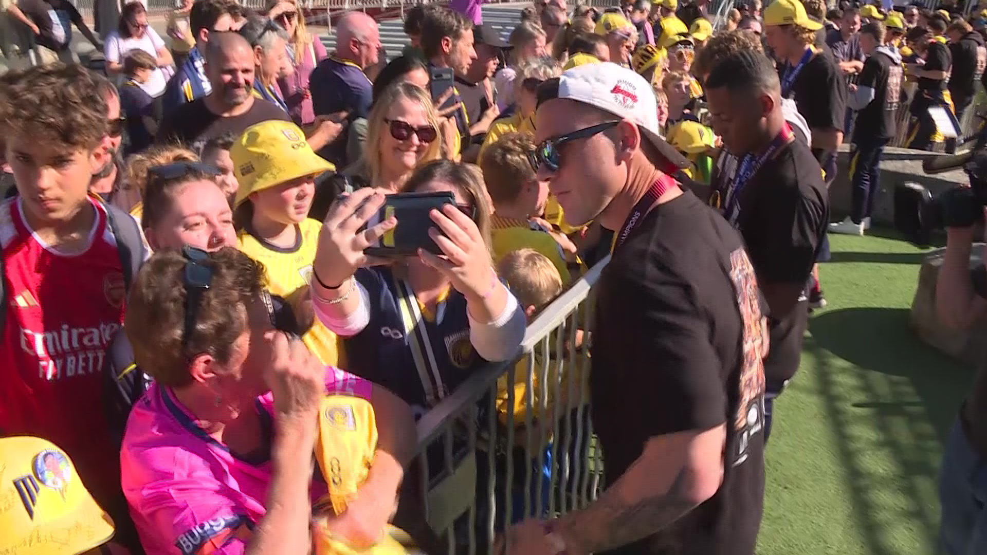 Central Coast Mariners celebrated by supporters at end of season event ...