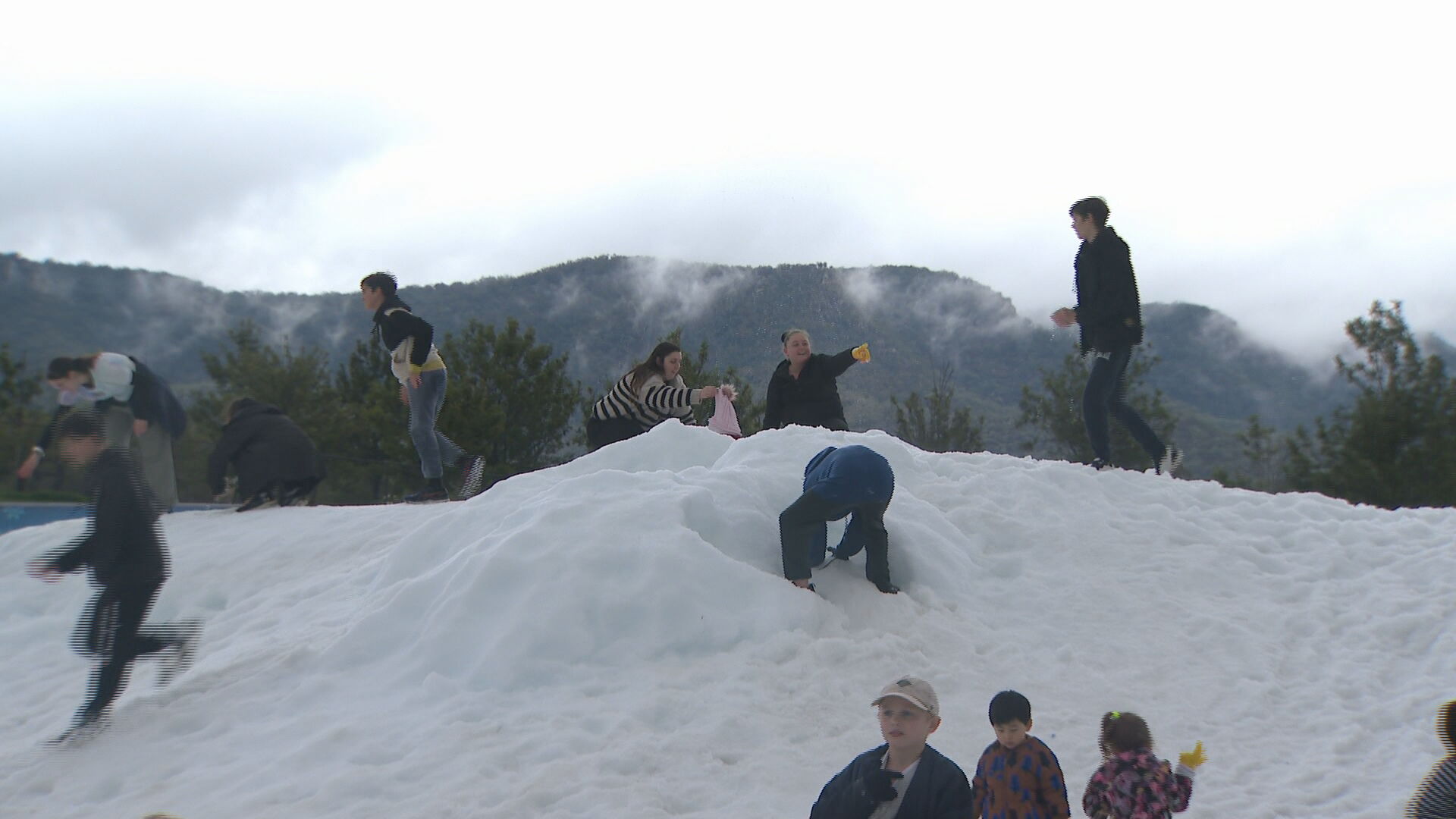 Snow comes to the Hunter Valley – NBN News