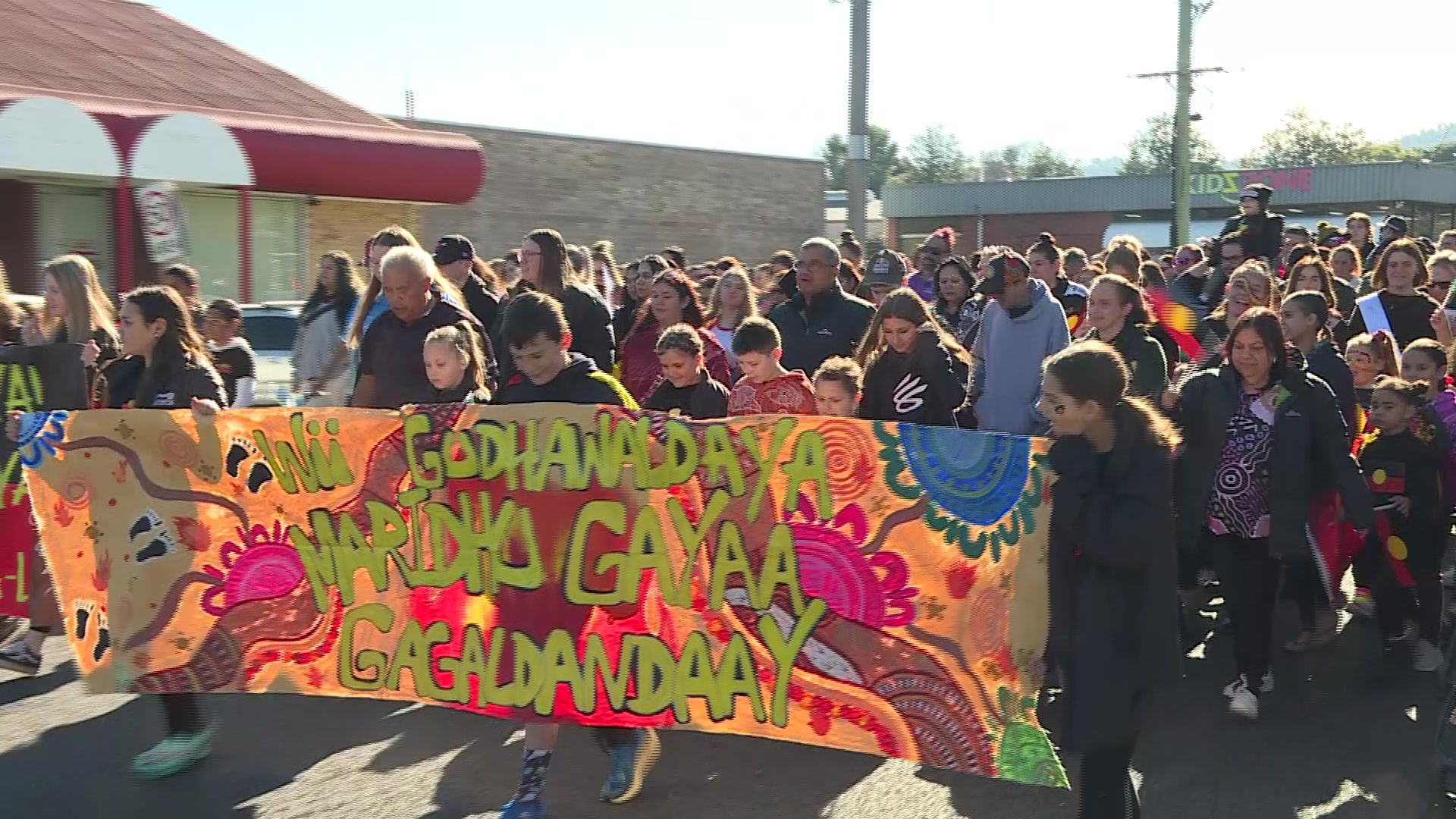 Thousands march for NAIDOC Week in Tamworth – NBN News