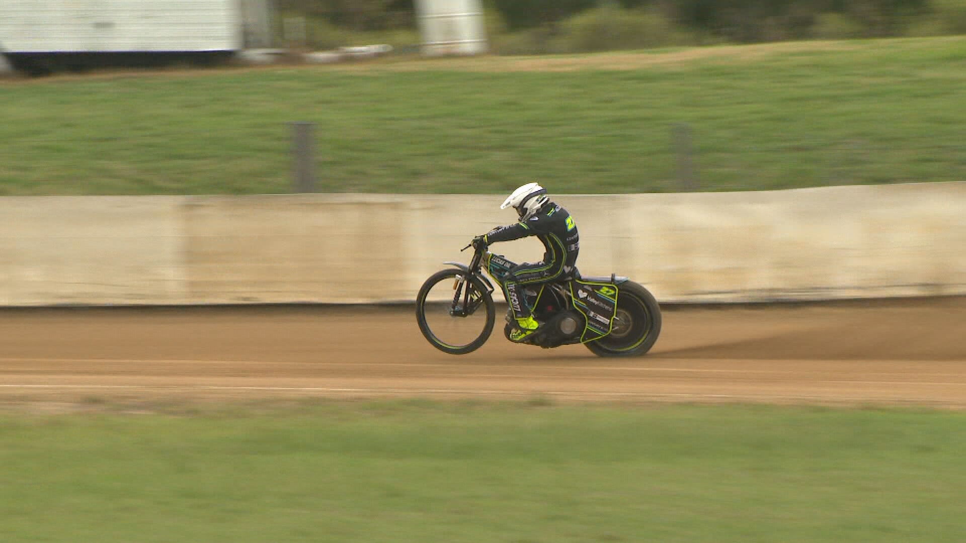 Speedway stars goal to revive the sport in the Hunter – NBN News