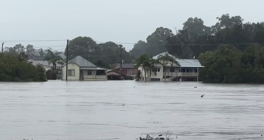 Homes inundated by floodwater at Macksville – NBN News