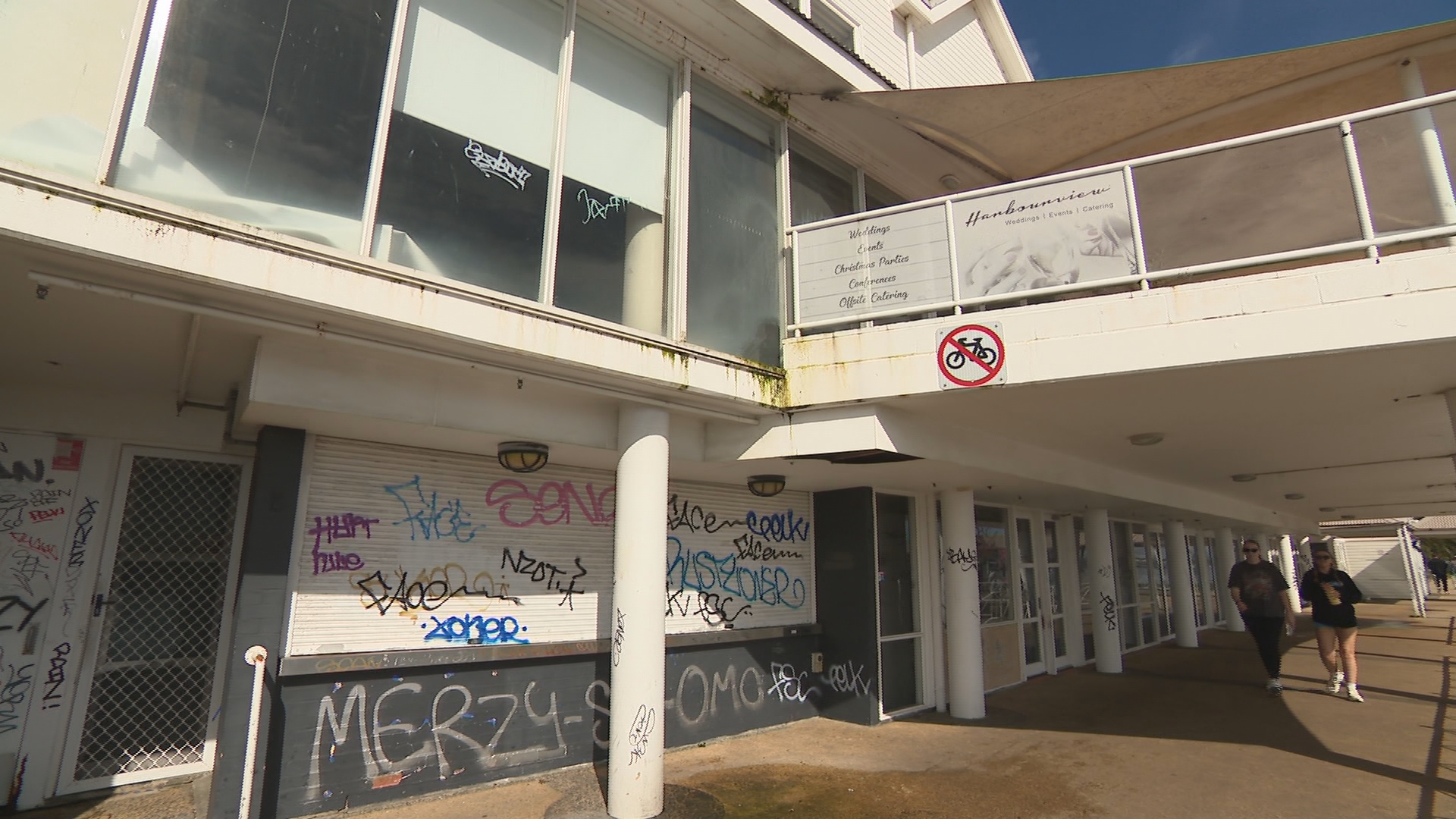 Locals invited to have their say on future of Queens Wharf building ...
