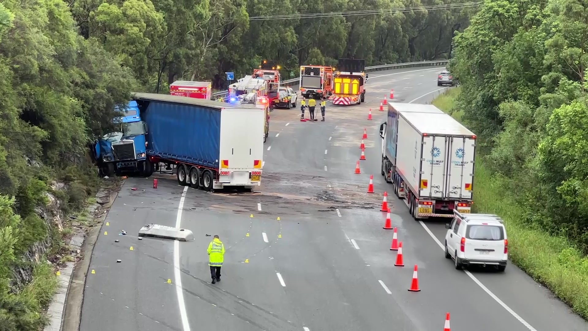 Two major crashes on the M1 on the Central Coast – NBN News